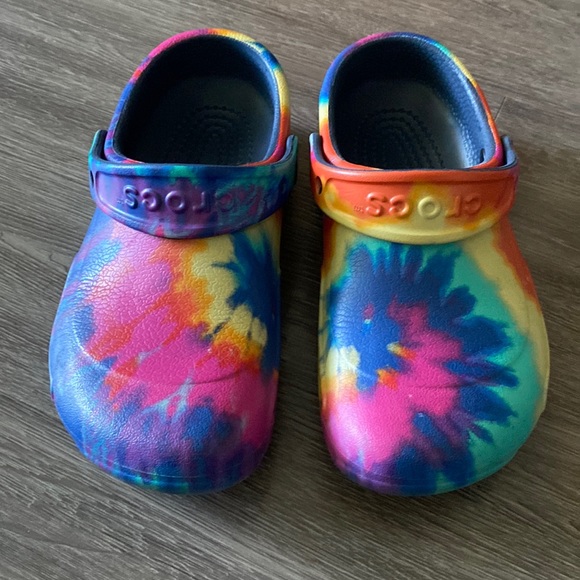 CROCS | Shoes | Crocs Tie Dye Bistro Graphic Clog | Poshmark